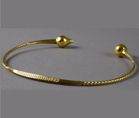 Gold torcs, Iron Age, Montalegre [Trás-os-Montes] - Archeofactu